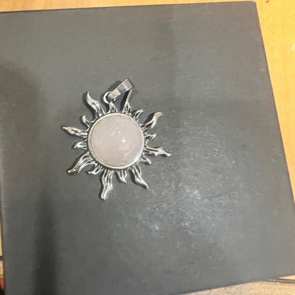 Everyone’s a gem | Jewelry | Rose Quartz Sun | Poshmark